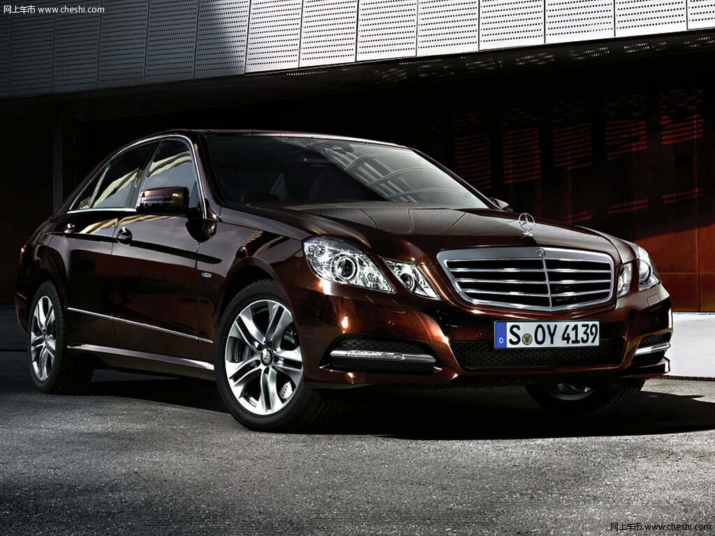 梅赛德斯奔驰e300l,2020款奔驰e300l,奔驰e300l_大山谷图库
