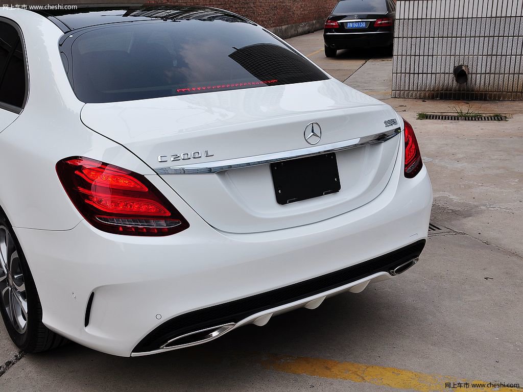 奔驰新C级C200L