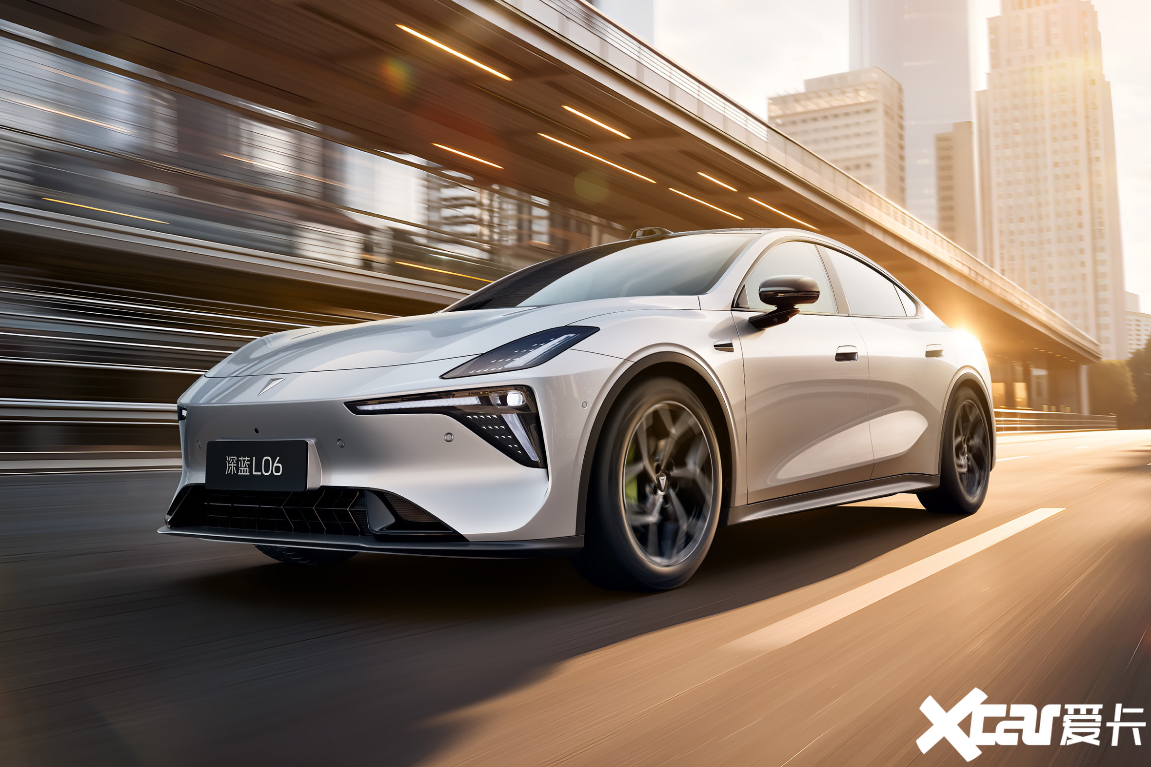 深蓝L06首发亮相：用上了法拉利296 GTB同款技术-爱卡汽车