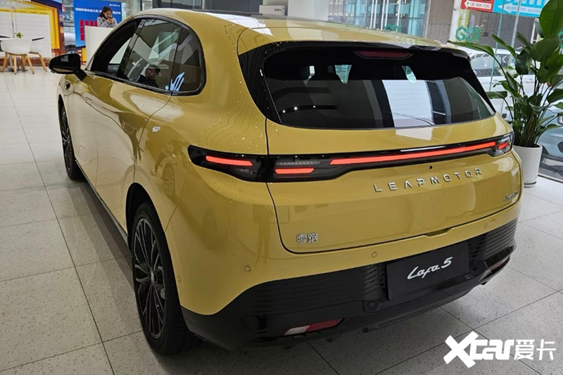 11月28日上市！零跑Lafa 5预售10.58万起-爱卡汽车