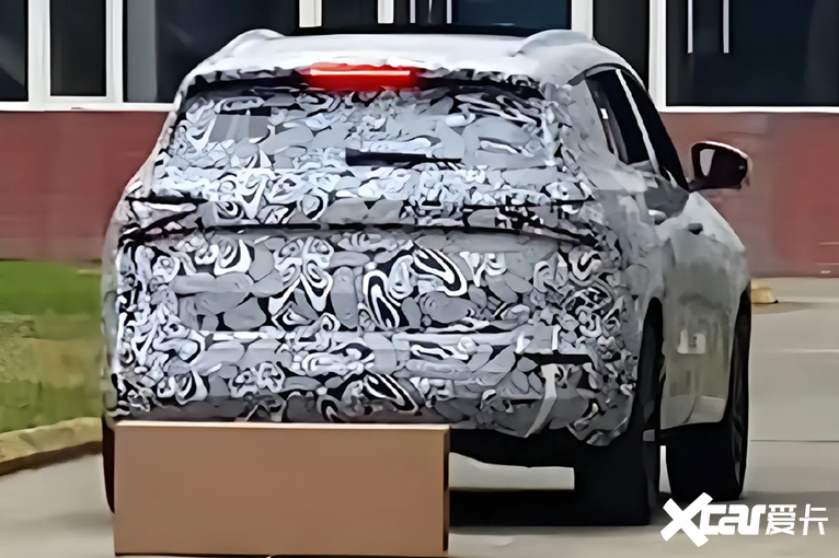 捷达VS8旗舰SUV街拍！今年上市 用大众1.5T动力？:single-爱卡汽车