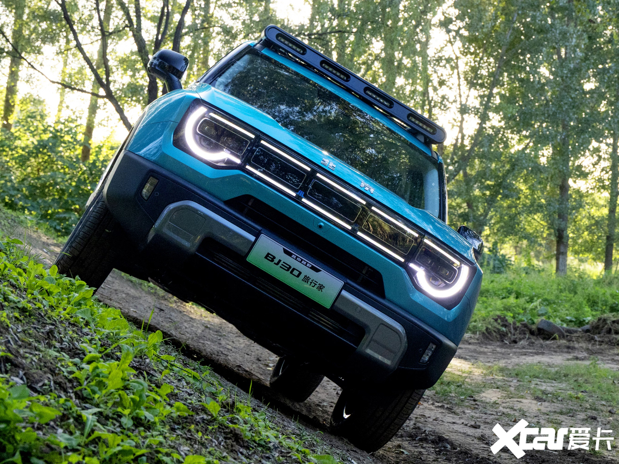 降价3万多！北京越野新BJ30售8.39万起！燃油版增7座-爱卡汽车